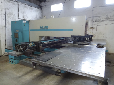LVD DELTA 1250 LB TK Turret Punching Machine