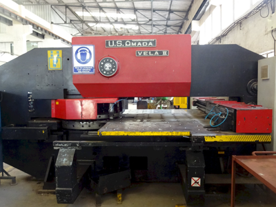 AMADA VELLA II Punzonadora de torreta