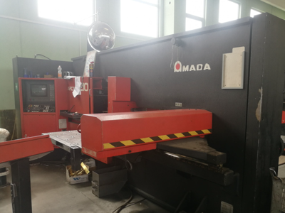 Punzonadora de Torreta AMADA ARCADE 210 Usada