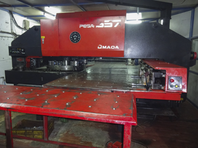 AMADA PEGA 357 - Venta de Punzonadora de Torreta