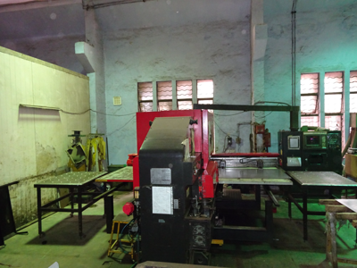 Punzonadora de Torreta AMADA PEGA 357 Usada | gindumac.com