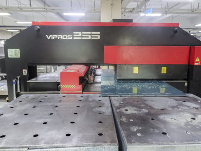 Punzonadora de Torreta AMADA Vipros 255